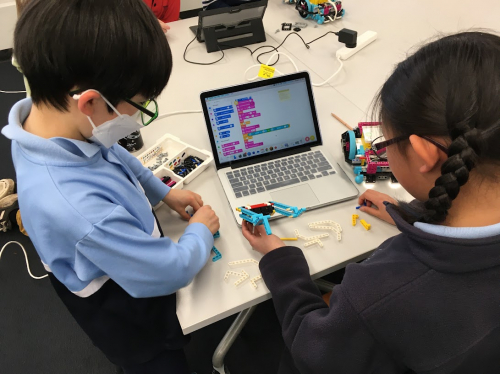 Think Like An Engineer - LEGO Education